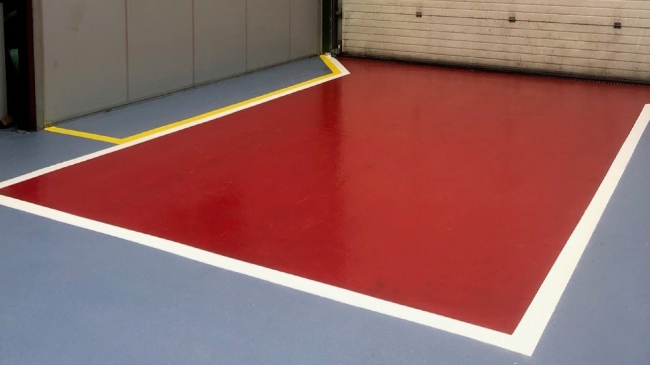 Taller mecánico: Flowfresh MF + Flowcoat SF41 | Flowcrete Iberia